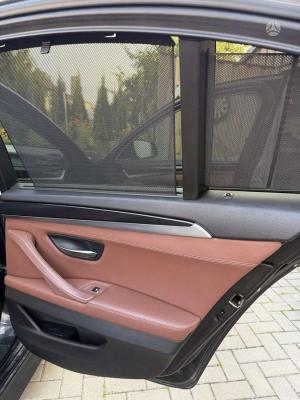 Black BMW 530 2010 in Vilnius, with an engine capacity of 3.00 L and mileage of 384 thousand km for 9999 €, photo 37 on AUTOMOTO.COM.LV