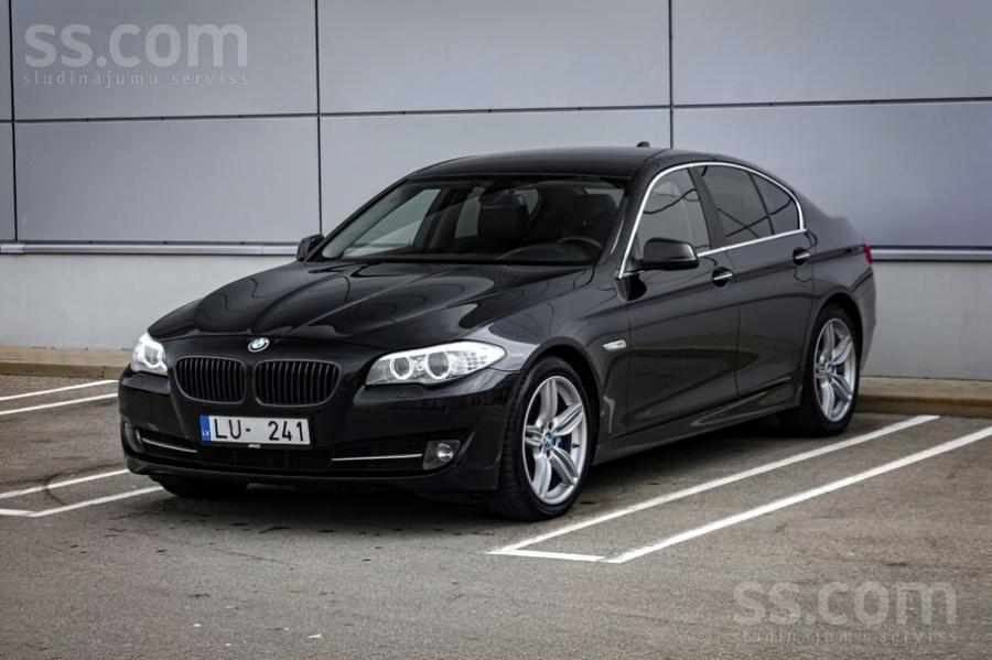 Black BMW 530 2010 in Riga, with an engine capacity of 3.00 L and mileage of 303 thousand km for 7990 €, photo 1 on AUTOMOTO.COM.LV