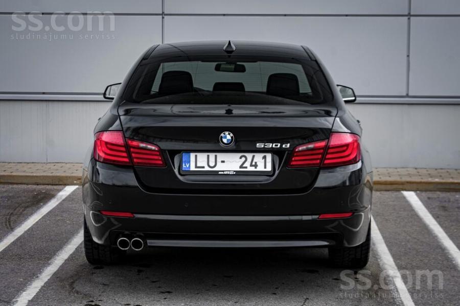 Black BMW 530 2010 in Riga, with an engine capacity of 3.00 L and mileage of 303 thousand km for 7990 €, photo 6 on AUTOMOTO.COM.LV