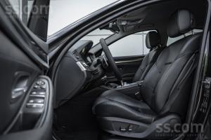 Black BMW 530 2010 in Riga, with an engine capacity of 3.00 L and mileage of 303 thousand km for 7990 €, photo 9 on AUTOMOTO.COM.LV