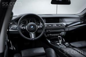 Black BMW 530 2010 in Riga, with an engine capacity of 3.00 L and mileage of 303 thousand km for 7990 €, photo 17 on AUTOMOTO.COM.LV