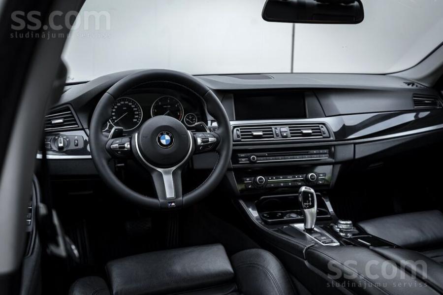 Black BMW 530 2010 in Riga, with an engine capacity of 3.00 L and mileage of 303 thousand km for 7990 €, photo 17 on AUTOMOTO.COM.LV