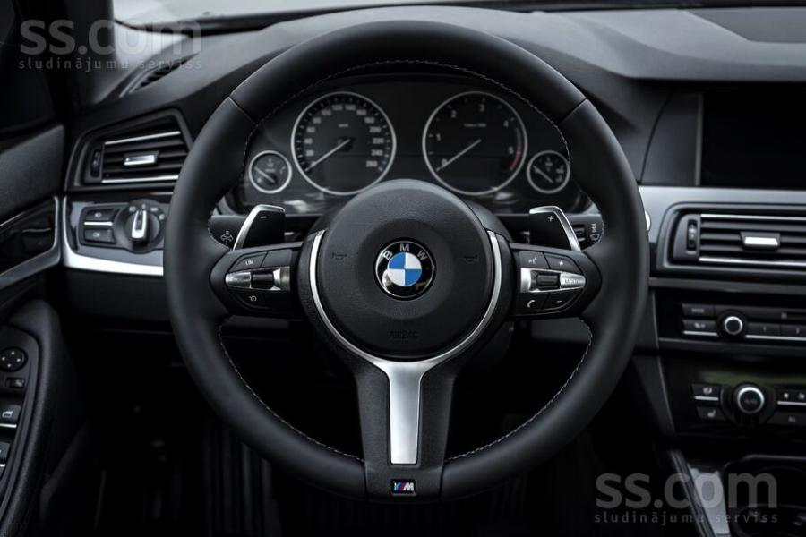 Black BMW 530 2010 in Riga, with an engine capacity of 3.00 L and mileage of 303 thousand km for 7990 €, photo 20 on AUTOMOTO.COM.LV