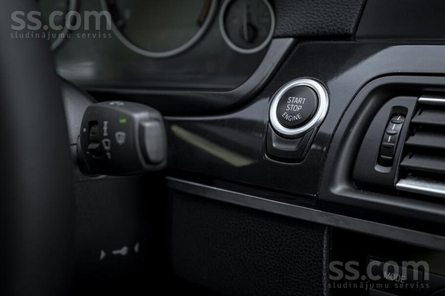 Black BMW 530 2010 in Riga, with an engine capacity of 3.00 L and mileage of 303 thousand km for 7990 €, photo 23 on AUTOMOTO.COM.LV