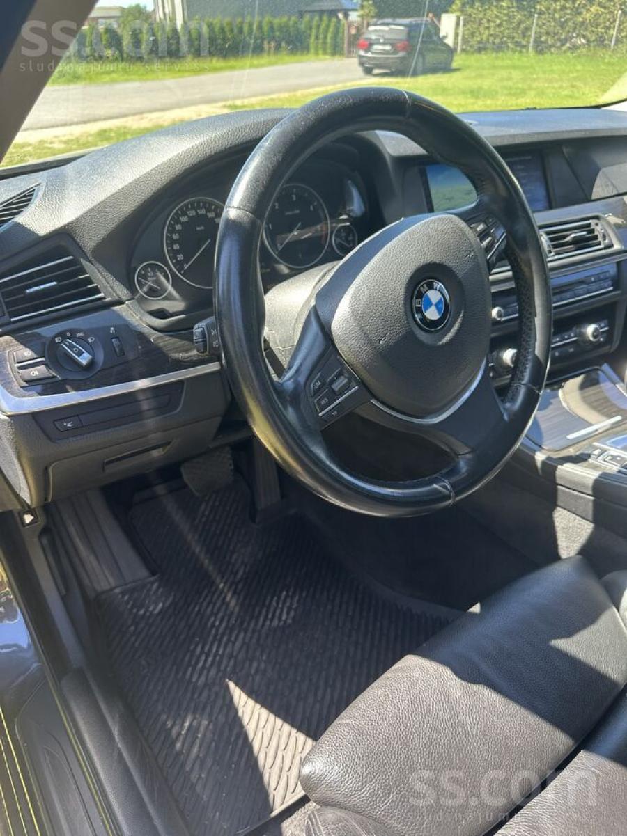 Melns BMW 530 2010 Rīga, ar dzinēja tilpumu 3.00 L un nobraukumu 343 tūkst. km par 7800 €, foto 4 vietnē AUTOMOTO.COM.LV