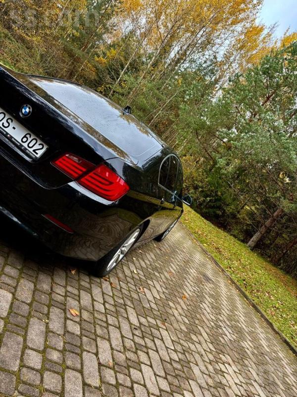 Melns BMW 530 2010 Rēzekne, ar dzinēja tilpumu 3.00 L un nobraukumu 324 tūkst. km par 10800 €, foto 5 vietnē AUTOMOTO.COM.LV