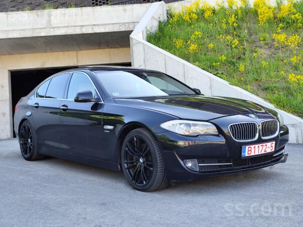 Melns BMW 530 2011 Rēzekne, ar dzinēja tilpumu 3.00 L un nobraukumu 373 tūkst. km par 5650 €, foto 3 vietnē AUTOMOTO.COM.LV