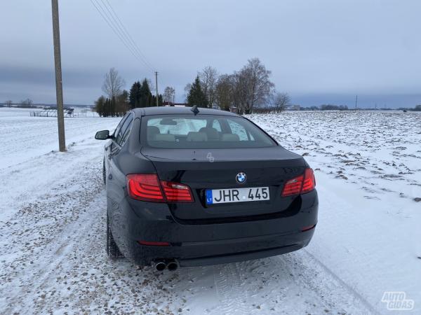 Black BMW 530 2011 in Marijampole, with an engine capacity of 3.00 L and mileage of 329 thousand km for 8700 €, photo 5 on AUTOMOTO.COM.LV