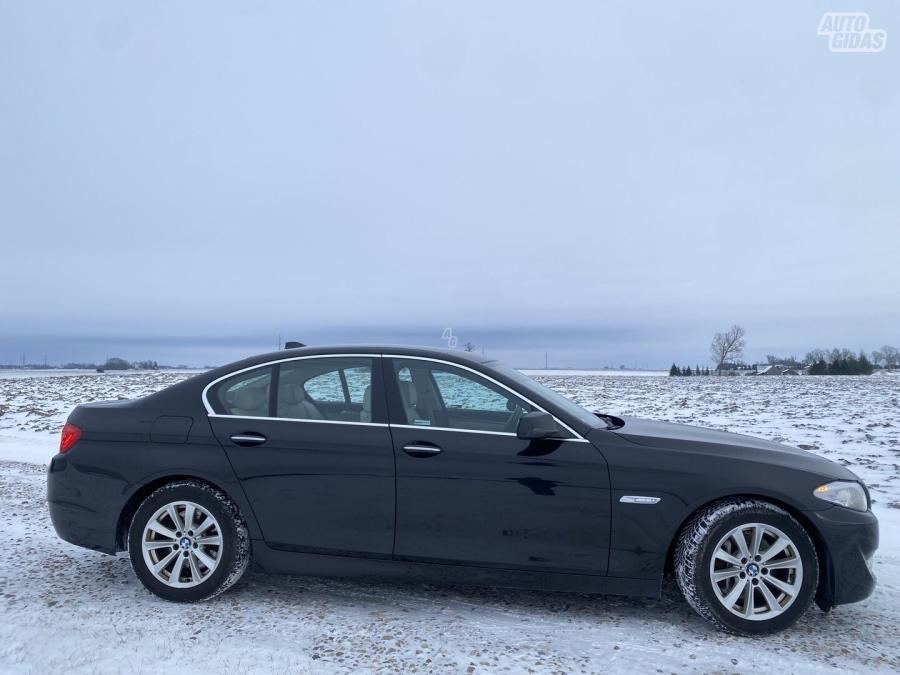 Melns BMW 530 2011 Marijampole, ar dzinēja tilpumu 3.00 L un nobraukumu 329 tūkst. km par 8700 €, foto 3 vietnē AUTOMOTO.COM.LV