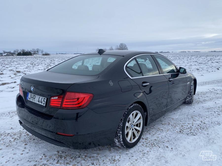 Melns BMW 530 2011 Marijampole, ar dzinēja tilpumu 3.00 L un nobraukumu 329 tūkst. km par 8700 €, foto 4 vietnē AUTOMOTO.COM.LV