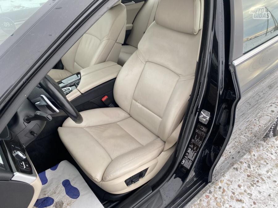 Melns BMW 530 2011 Marijampole, ar dzinēja tilpumu 3.00 L un nobraukumu 329 tūkst. km par 8700 €, foto 11 vietnē AUTOMOTO.COM.LV