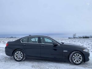 Black BMW 530 2011 in Marijampole, with an engine capacity of 2.99 L and mileage of 329 thousand km for 8700 €, photo 3 on AUTOMOTO.COM.LV