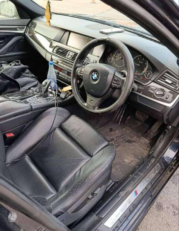 Black BMW 530 2011 in Kaunas, with an engine capacity of 2.99 L and mileage of 187 thousand km for 5900 €, photo 7 on AUTOMOTO.COM.LV