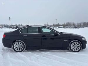 Black BMW 530 2011 in Marijampole, with an engine capacity of 2.99 L and mileage of 243 thousand km for 10200 €, photo 5 on AUTOMOTO.COM.LV