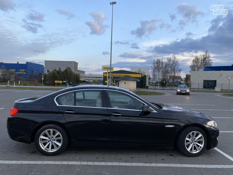 Melns BMW 530 2011 Marijampole, ar dzinēja tilpumu 3.00 L un nobraukumu 330 tūkst. km par 7500 €, foto 3 vietnē AUTOMOTO.COM.LV