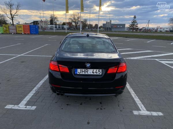 Black BMW 530 2011 in Marijampole, with an engine capacity of 3.00 L and mileage of 330 thousand km for 7500 €, photo 4 on AUTOMOTO.COM.LV