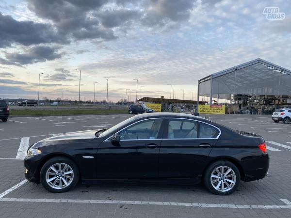 Black BMW 530 2011 in Marijampole, with an engine capacity of 3.00 L and mileage of 330 thousand km for 7500 €, photo 6 on AUTOMOTO.COM.LV