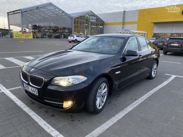 Black BMW 530 2011 in Marijampole, with an engine capacity of 3.00 L and mileage of 330 thousand km for 7500 €, photo 7 on AUTOMOTO.COM.LV