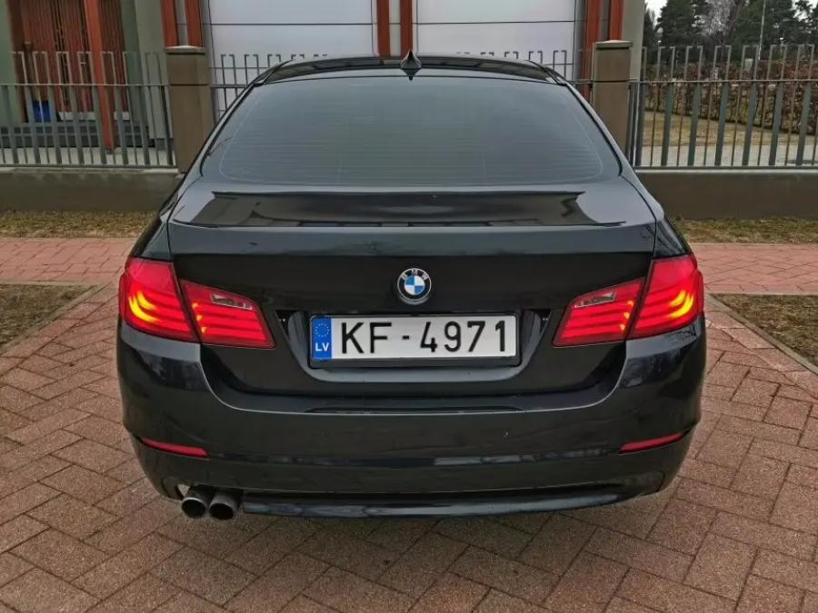 Melns BMW 530 2011 Rīga, ar dzinēja tilpumu 3.00 L un nobraukumu 365 tūkst. km par 9590 €, foto 4 vietnē AUTOMOTO.COM.LV