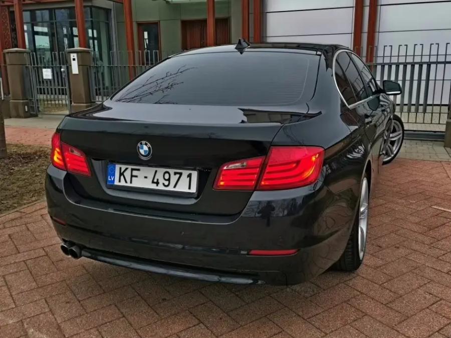 Melns BMW 530 2011 Rīga, ar dzinēja tilpumu 3.00 L un nobraukumu 365 tūkst. km par 9590 €, foto 5 vietnē AUTOMOTO.COM.LV