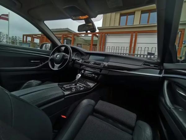 Black BMW 530 2011 in Riga, with an engine capacity of 3.00 L and mileage of 365 thousand km for 9590 €, photo 10 on AUTOMOTO.COM.LV