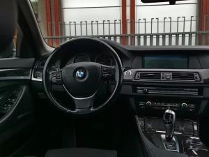 Melns BMW 530 2011 Rīga, ar dzinēja tilpumu 3.00 L un nobraukumu 365 tūkst. km par 9590 €, foto 15 vietnē AUTOMOTO.COM.LV