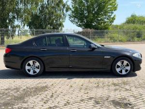 Black BMW 530 2011 in Marijampole, with an engine capacity of 3.00 L and mileage of 301 thousand km for 6100 €, photo 9 on AUTOMOTO.COM.LV