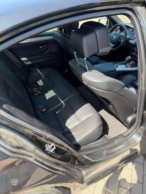 Black BMW 530 2011 in Marijampole, with an engine capacity of 3.00 L and mileage of 301 thousand km for 6100 €, photo 20 on AUTOMOTO.COM.LV