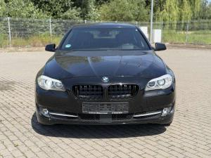 Black BMW 530 2011 in Marijampole, with an engine capacity of 2.99 L and mileage of 308 thousand km for 6500 €, photo 9 on AUTOMOTO.COM.LV