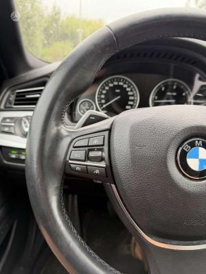 Black BMW 530 2011 in Marijampole, with an engine capacity of 2.99 L and mileage of 308 thousand km for 6500 €, photo 15 on AUTOMOTO.COM.LV