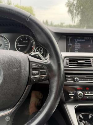 Black BMW 530 2011 in Marijampole, with an engine capacity of 2.99 L and mileage of 308 thousand km for 6500 €, photo 16 on AUTOMOTO.COM.LV