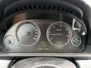 Black BMW 530 2011 in Marijampole, with an engine capacity of 2.99 L and mileage of 308 thousand km for 6500 €, photo 17 on AUTOMOTO.COM.LV