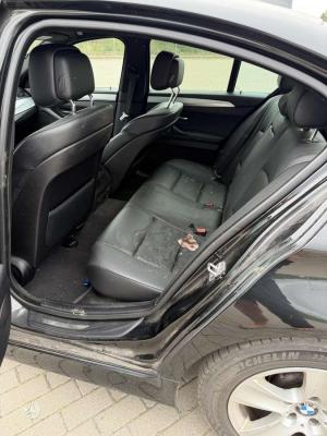 Black BMW 530 2011 in Marijampole, with an engine capacity of 2.99 L and mileage of 308 thousand km for 6500 €, photo 21 on AUTOMOTO.COM.LV
