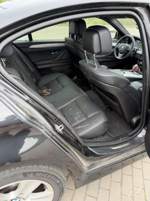 Black BMW 530 2011 in Marijampole, with an engine capacity of 2.99 L and mileage of 308 thousand km for 6500 €, photo 22 on AUTOMOTO.COM.LV
