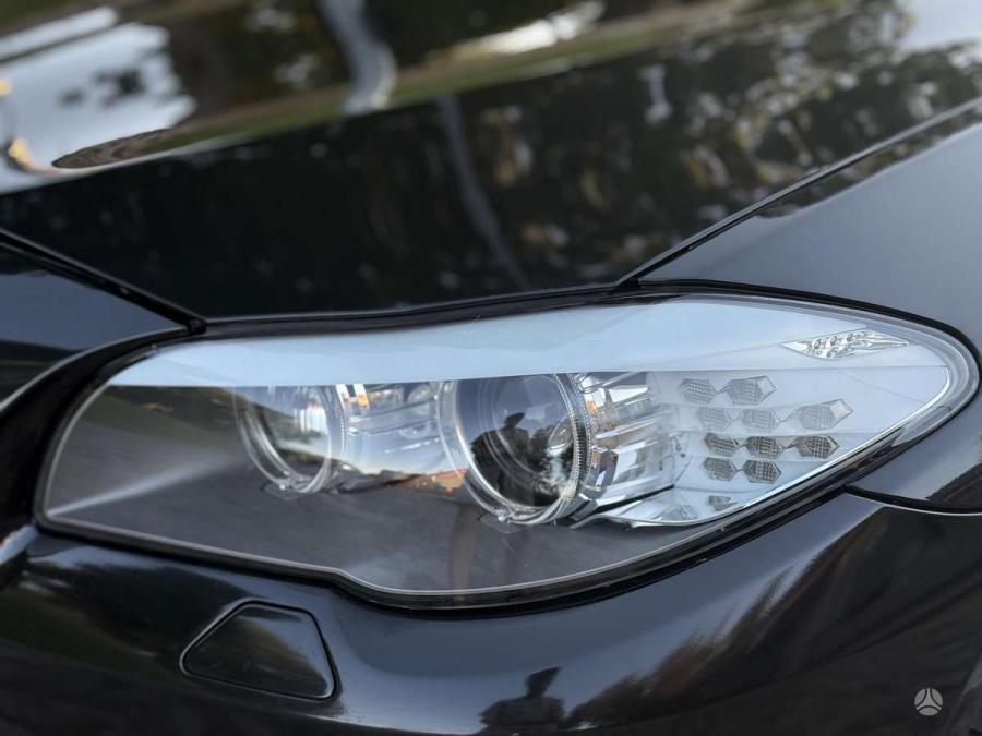 Melns BMW 530 2011 Alīta, ar dzinēja tilpumu 2.99 L un nobraukumu 340 tūkst. km par 9200 €, foto 10 vietnē AUTOMOTO.COM.LV