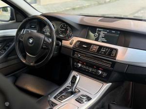 Melns BMW 530 2011 Alīta, ar dzinēja tilpumu 2.99 L un nobraukumu 340 tūkst. km par 9200 €, foto 23 vietnē AUTOMOTO.COM.LV