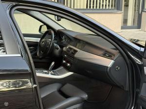 Melns BMW 530 2011 Alīta, ar dzinēja tilpumu 2.99 L un nobraukumu 340 tūkst. km par 9200 €, foto 24 vietnē AUTOMOTO.COM.LV