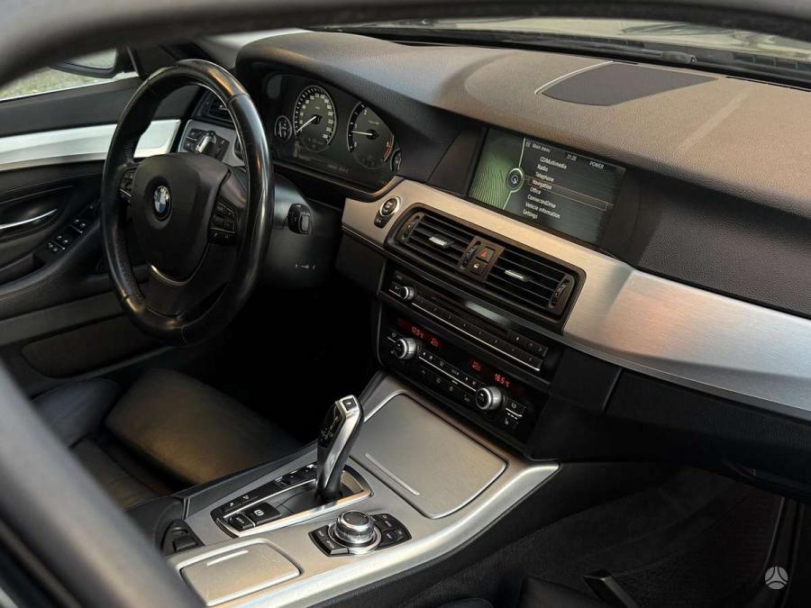 Melns BMW 530 2011 Alīta, ar dzinēja tilpumu 2.99 L un nobraukumu 340 tūkst. km par 9200 €, foto 27 vietnē AUTOMOTO.COM.LV