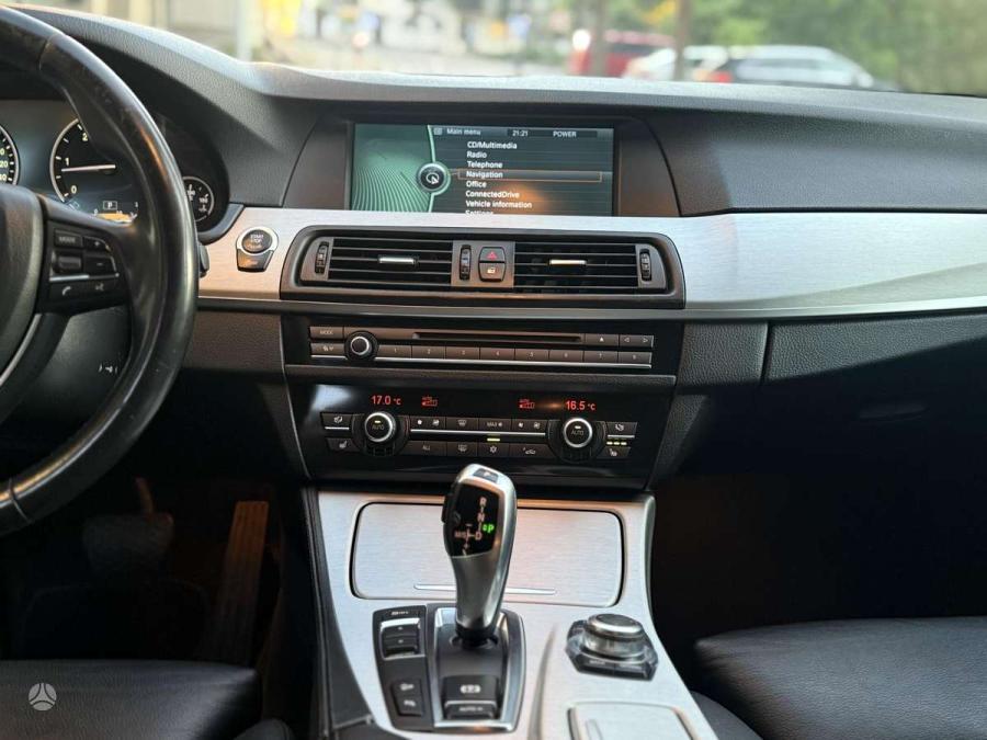 Melns BMW 530 2011 Alīta, ar dzinēja tilpumu 2.99 L un nobraukumu 340 tūkst. km par 9200 €, foto 34 vietnē AUTOMOTO.COM.LV