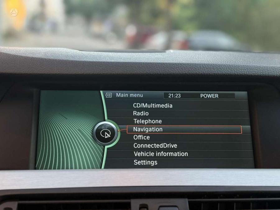 Melns BMW 530 2011 Alīta, ar dzinēja tilpumu 2.99 L un nobraukumu 340 tūkst. km par 9200 €, foto 41 vietnē AUTOMOTO.COM.LV