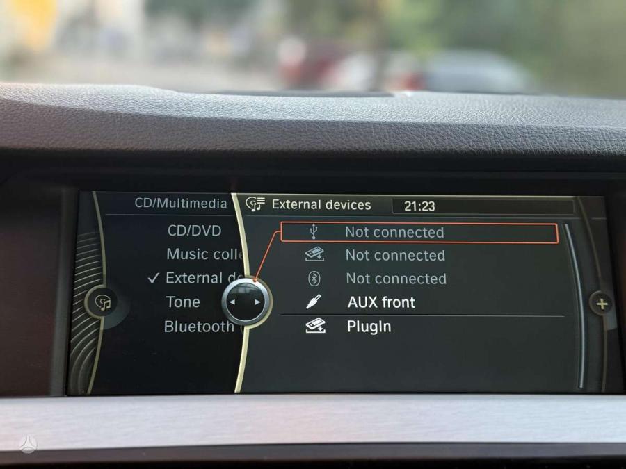 Melns BMW 530 2011 Alīta, ar dzinēja tilpumu 2.99 L un nobraukumu 340 tūkst. km par 9200 €, foto 42 vietnē AUTOMOTO.COM.LV