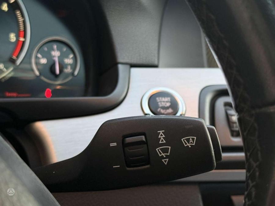 Melns BMW 530 2011 Alīta, ar dzinēja tilpumu 2.99 L un nobraukumu 340 tūkst. km par 9200 €, foto 47 vietnē AUTOMOTO.COM.LV