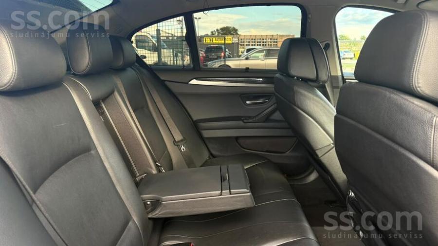 Melns BMW 530 2011 Liepāja, ar dzinēja tilpumu 3.00 L un nobraukumu 273 tūkst. km par 10950 €, foto 31 vietnē AUTOMOTO.COM.LV