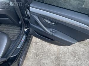 Black BMW 530 2011 in Riga, with an engine capacity of 3.00 L and mileage of 295 thousand km for 13500 €, photo 9 on AUTOMOTO.COM.LV