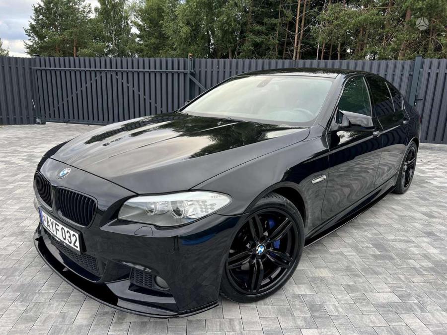 Black BMW 530 2011 in Vilnius, with an engine capacity of 2.99 L and mileage of 401 thousand km for 8800 €, photo 1 on AUTOMOTO.COM.LV