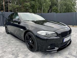 Black BMW 530 2011 in Vilnius, with an engine capacity of 2.99 L and mileage of 401 thousand km for 8800 €, photo 4 on AUTOMOTO.COM.LV