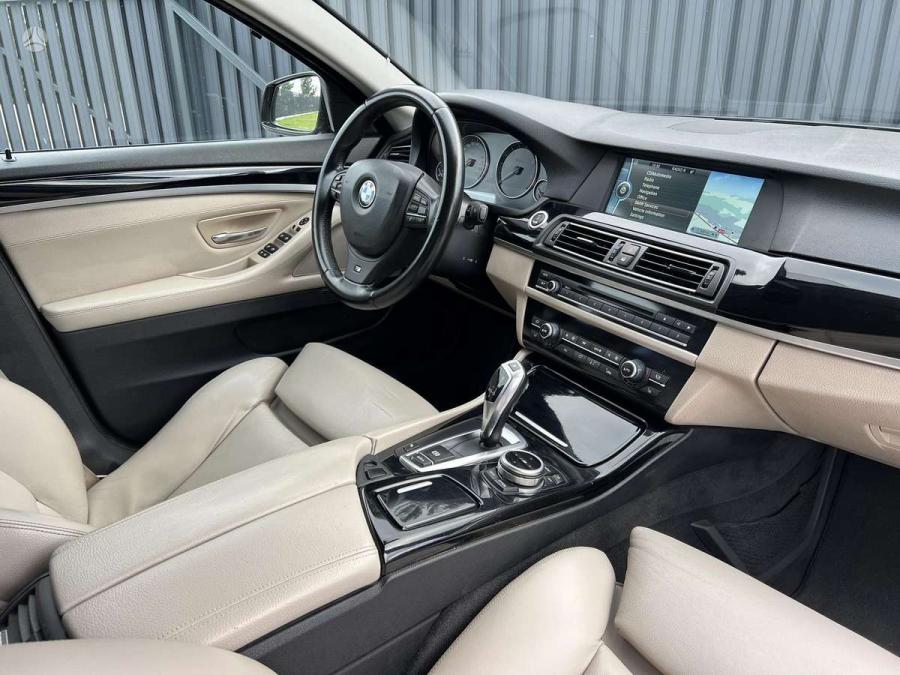 Black BMW 530 2011 in Vilnius, with an engine capacity of 2.99 L and mileage of 401 thousand km for 8800 €, photo 10 on AUTOMOTO.COM.LV