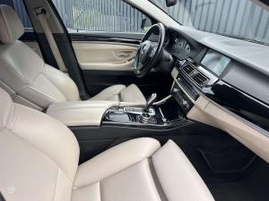 Black BMW 530 2011 in Vilnius, with an engine capacity of 2.99 L and mileage of 401 thousand km for 8800 €, photo 11 on AUTOMOTO.COM.LV