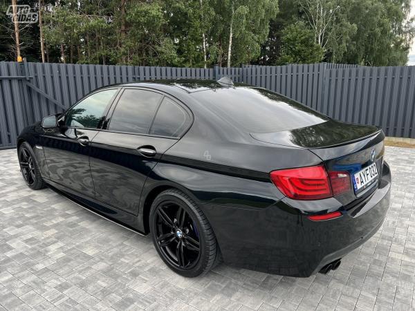 Black BMW 530 2011 in Vilnius, with an engine capacity of 3.00 L and mileage of 400 thousand km for 8800 €, photo 5 on AUTOMOTO.COM.LV
