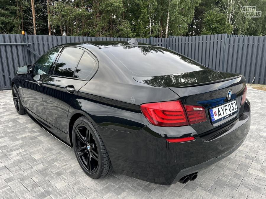 Melns BMW 530 2011 Viļņa, ar dzinēja tilpumu 3.00 L un nobraukumu 400 tūkst. km par 8800 €, foto 7 vietnē AUTOMOTO.COM.LV